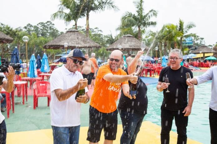 Caverá Country Park de Araranguá abre oficialmente sua 25ª temporada de ...